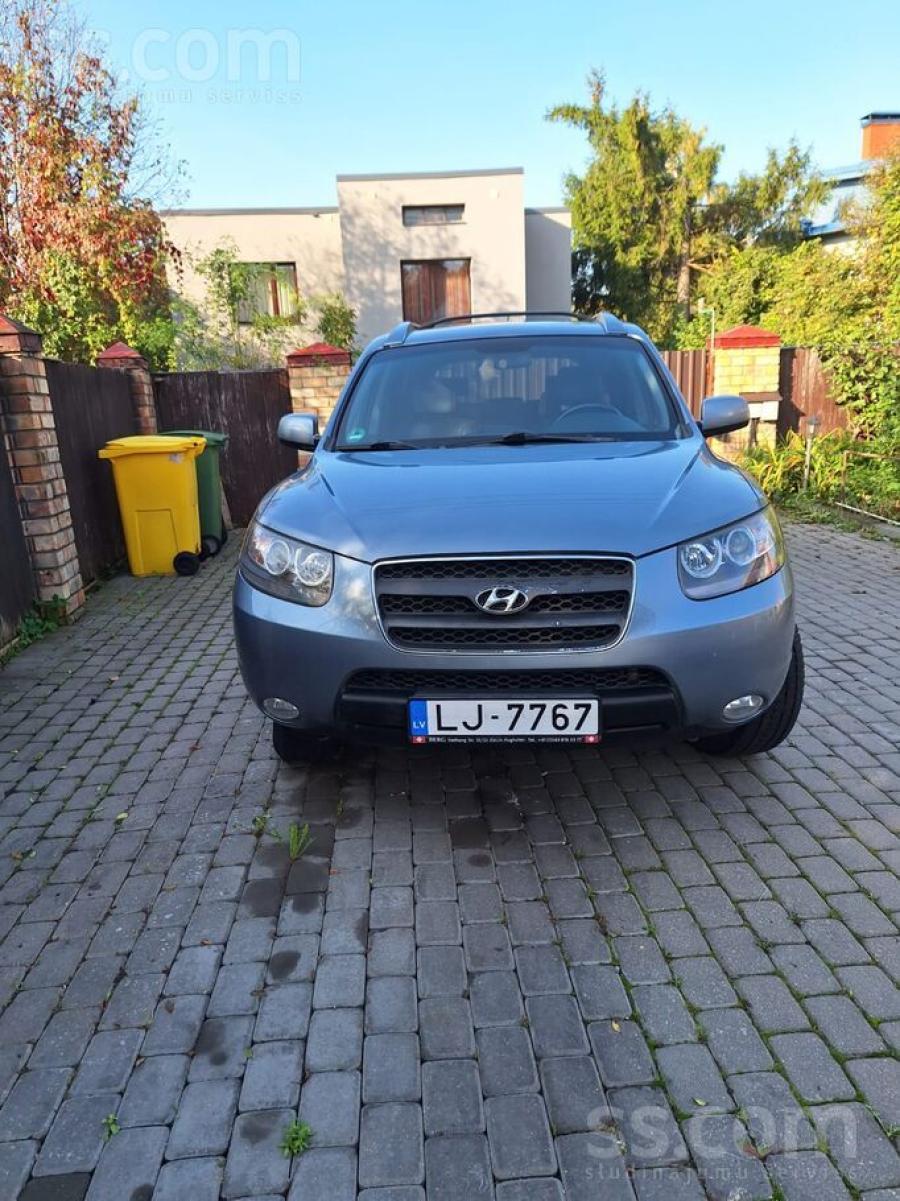 Pelēks Hyundai Santa Fe 2007 Rīga, ar dzinēja tilpumu 2.20 L un nobraukumu 198 tūkst. km par 3400 €, foto 10 vietnē AUTOMOTO.COM.LV