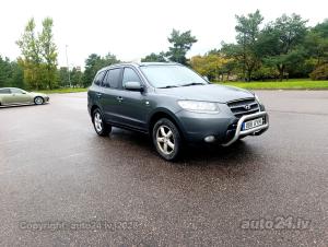 Pelēks Hyundai Santa Fe 2007 Tallina, ar dzinēja tilpumu 2.20 L un nobraukumu 421 tūkst. km par 1799 €, foto 3 vietnē AUTOMOTO.COM.LV