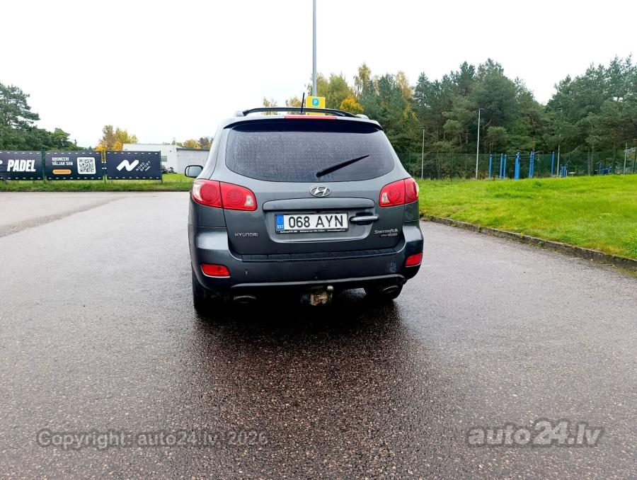 Pelēks Hyundai Santa Fe 2007 Tallina, ar dzinēja tilpumu 2.20 L un nobraukumu 421 tūkst. km par 1799 €, foto 9 vietnē AUTOMOTO.COM.LV