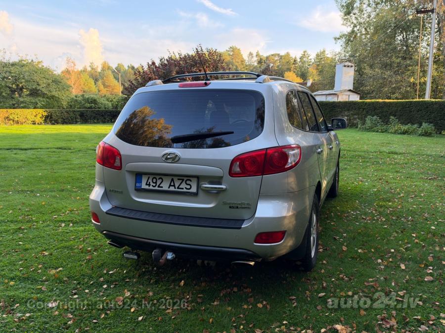 Grey Hyundai Santa Fe 2007 in Tallinn, with an engine capacity of 2.70 L and mileage of 178 thousand km for 3999 €, photo 4 on AUTOMOTO.COM.LV