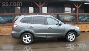 Grey Hyundai Santa Fe 2008 in Riga, with an engine capacity of 2.20 L and mileage of 0 thousand km for 3150 €, photo 4 on AUTOMOTO.COM.LV