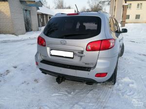 Grey Hyundai Santa Fe 2008 in Utena, with an engine capacity of 2.20 L and mileage of 370 thousand km for 3200 €, photo 5 on AUTOMOTO.COM.LV