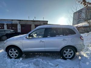 Grey Hyundai Santa Fe 2008 in Klaipeda, with an engine capacity of 2.19 L and mileage of 260 thousand km for 1999 €, photo 9 on AUTOMOTO.COM.LV