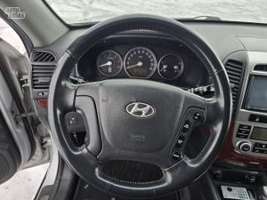 Grey Hyundai Santa Fe 2008 in Marijampole, with an engine capacity of 2.20 L and mileage of 285 thousand km for 3950 €, photo 12 on AUTOMOTO.COM.LV