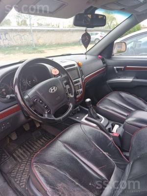 Pelēks Hyundai Santa Fe 2008 Dobele, ar dzinēja tilpumu 2.20 L un nobraukumu 0 tūkst. km par 1400 €, foto 6 vietnē AUTOMOTO.COM.LV