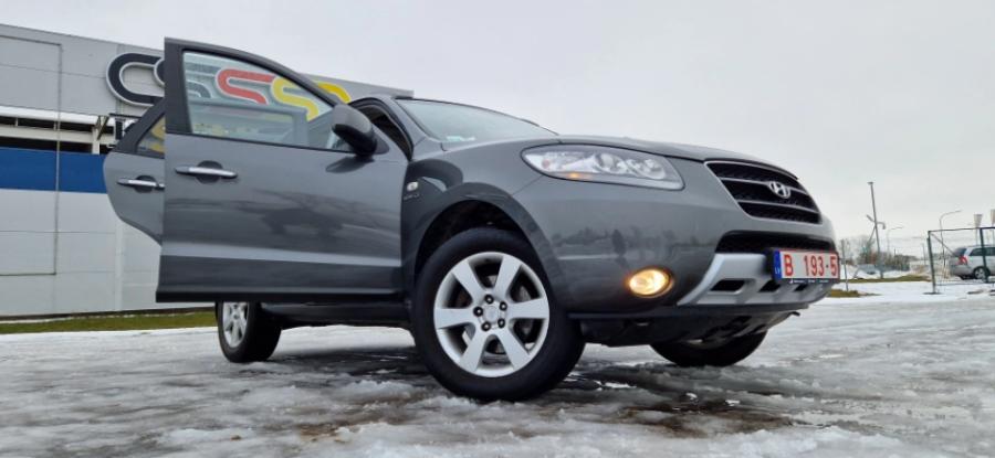 Pelēks Hyundai Santa Fe 2008 Rīga, ar dzinēja tilpumu 2.20 L un nobraukumu 210 tūkst. km par 5950 €, foto 11 vietnē AUTOMOTO.COM.LV
