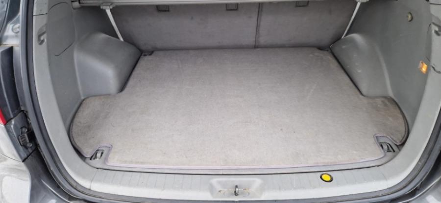 Pelēks Hyundai Santa Fe 2008 Rīga, ar dzinēja tilpumu 2.20 L un nobraukumu 210 tūkst. km par 5950 €, foto 21 vietnē AUTOMOTO.COM.LV