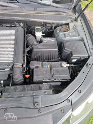 Grey Hyundai Santa Fe 2008 in Kaunas, with an engine capacity of 2.20 L and mileage of 355 thousand km for 3500 €, photo 22 on AUTOMOTO.COM.LV