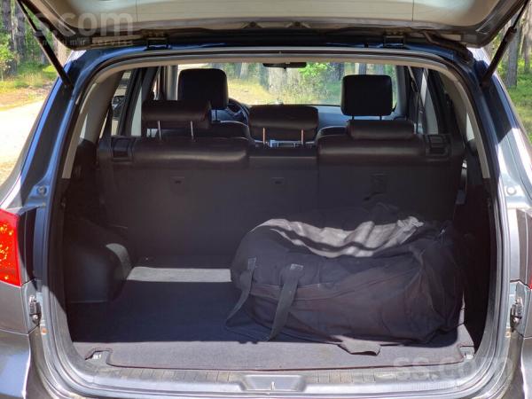 Pelēks Hyundai Santa Fe 2008 Rīga, ar dzinēja tilpumu 2.60 L un nobraukumu 208 tūkst. km par 3800 €, foto 5 vietnē AUTOMOTO.COM.LV