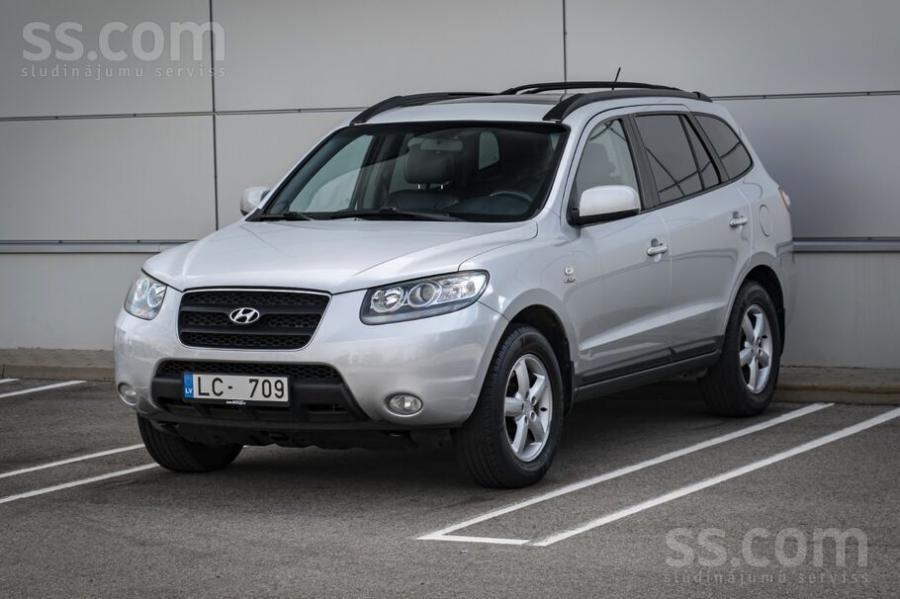 Pelēks Hyundai Santa Fe 2008 Rīga, ar dzinēja tilpumu 2.20 L un nobraukumu 352 tūkst. km par 3995 €, foto 1 vietnē AUTOMOTO.COM.LV