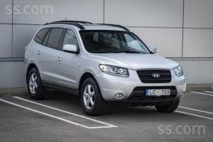 Pelēks Hyundai Santa Fe 2008 Rīga, ar dzinēja tilpumu 2.20 L un nobraukumu 352 tūkst. km par 3995 €, foto 4 vietnē AUTOMOTO.COM.LV