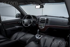 Pelēks Hyundai Santa Fe 2008 Rīga, ar dzinēja tilpumu 2.20 L un nobraukumu 352 tūkst. km par 3995 €, foto 15 vietnē AUTOMOTO.COM.LV