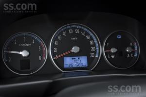 Pelēks Hyundai Santa Fe 2008 Rīga, ar dzinēja tilpumu 2.20 L un nobraukumu 352 tūkst. km par 3995 €, foto 16 vietnē AUTOMOTO.COM.LV