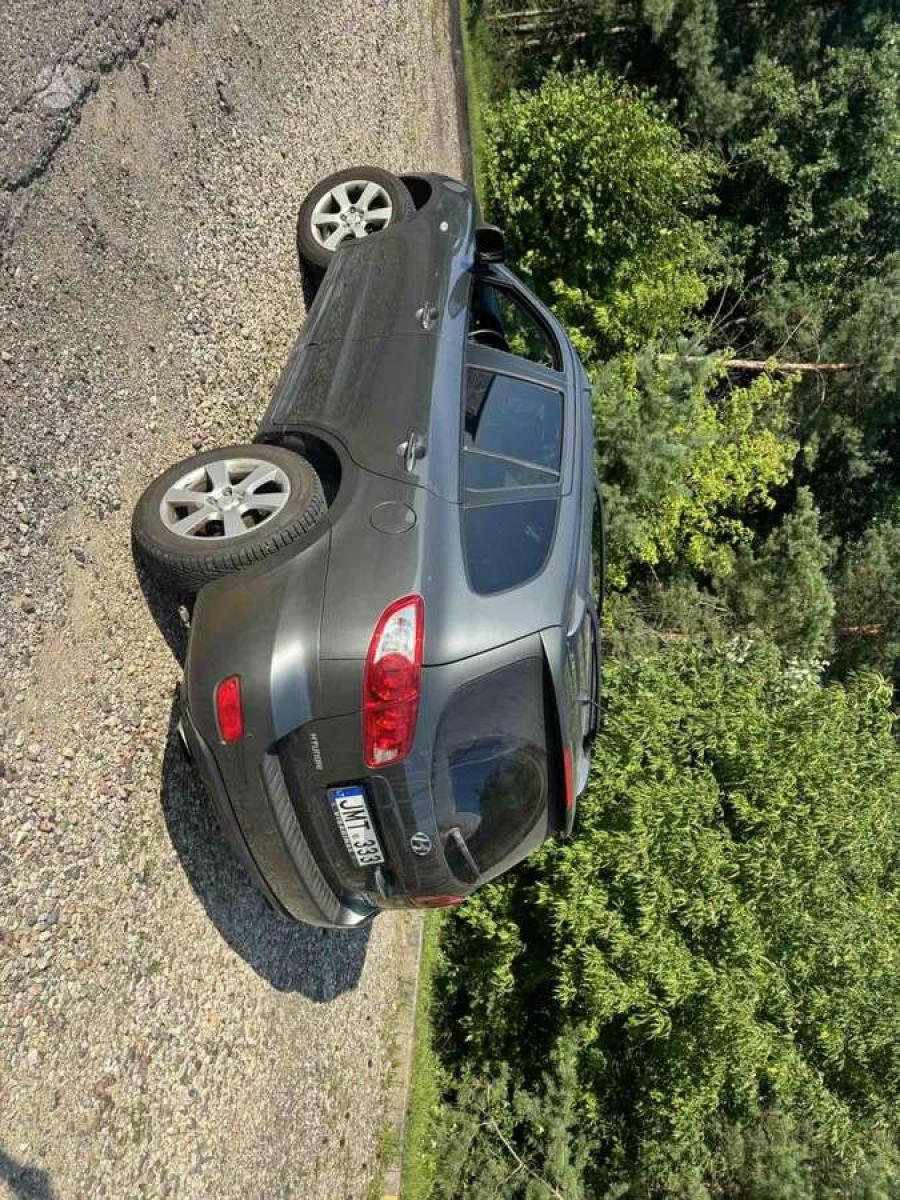 Pelēks Hyundai Santa Fe 2008 Viļņa, ar dzinēja tilpumu 2.19 L un nobraukumu 283 tūkst. km par 3200 €, foto 6 vietnē AUTOMOTO.COM.LV