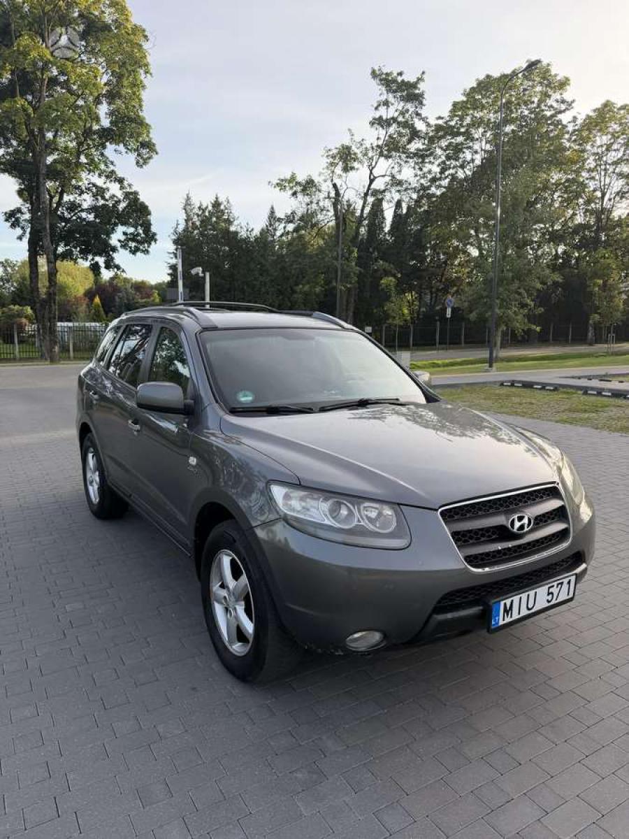 Pelēks Hyundai Santa Fe 2008 Kauņa, ar dzinēja tilpumu 2.19 L un nobraukumu 330 tūkst. km par 2899 €, foto 3 vietnē AUTOMOTO.COM.LV