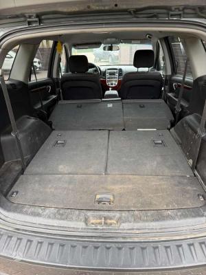 Pelēks Hyundai Santa Fe 2008 Kauņa, ar dzinēja tilpumu 2.19 L un nobraukumu 330 tūkst. km par 2899 €, foto 15 vietnē AUTOMOTO.COM.LV