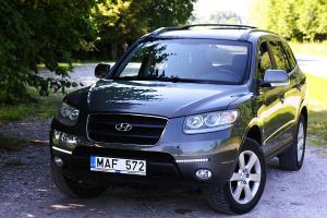 Pelēks Hyundai Santa Fe 2009 Kretinga, ar dzinēja tilpumu 2.20 L un nobraukumu 296 tūkst. km par 4199 €, foto 5 vietnē AUTOMOTO.COM.LV