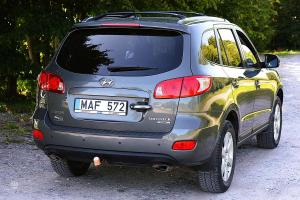 Pelēks Hyundai Santa Fe 2009 Kretinga, ar dzinēja tilpumu 2.20 L un nobraukumu 296 tūkst. km par 4199 €, foto 6 vietnē AUTOMOTO.COM.LV