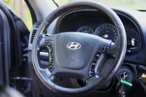 Pelēks Hyundai Santa Fe 2009 Kretinga, ar dzinēja tilpumu 2.20 L un nobraukumu 296 tūkst. km par 4199 €, foto 22 vietnē AUTOMOTO.COM.LV