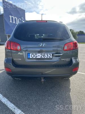 Pelēks Hyundai Santa Fe 2009 Rīga, ar dzinēja tilpumu 2.20 L un nobraukumu 239 tūkst. km par 4200 €, foto 6 vietnē AUTOMOTO.COM.LV