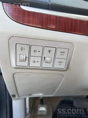 Pelēks Hyundai Santa Fe 2009 Rīga, ar dzinēja tilpumu 2.20 L un nobraukumu 239 tūkst. km par 4200 €, foto 13 vietnē AUTOMOTO.COM.LV