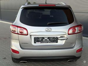 Pelēks Hyundai Santa Fe 2010 Šauļi, ar dzinēja tilpumu 2.20 L un nobraukumu 205 tūkst. km par 6950 €, foto 10 vietnē AUTOMOTO.COM.LV