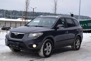 Pelēks Hyundai Santa Fe 2010 Viļņa, ar dzinēja tilpumu 2.20 L un nobraukumu 287 tūkst. km par 6950 €, foto  vietnē AUTOMOTO.COM.LV