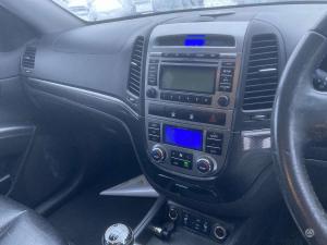 Pelēks Hyundai Santa Fe 2010 Kauņa, ar dzinēja tilpumu 2.20 L un nobraukumu 163 tūkst. km par 2450 €, foto 6 vietnē AUTOMOTO.COM.LV