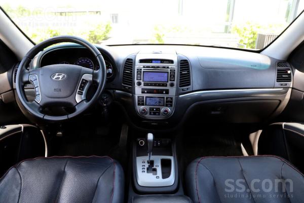 Pelēks Hyundai Santa Fe 2010 Tukums, ar dzinēja tilpumu 2.20 L un nobraukumu 0 tūkst. km par 4750 €, foto 5 vietnē AUTOMOTO.COM.LV