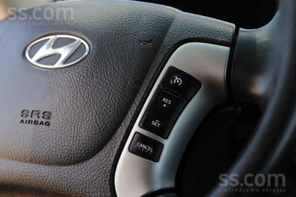 Pelēks Hyundai Santa Fe 2010 Tukums, ar dzinēja tilpumu 2.20 L un nobraukumu 0 tūkst. km par 4750 €, foto 9 vietnē AUTOMOTO.COM.LV