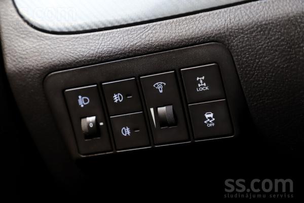 Pelēks Hyundai Santa Fe 2010 Tukums, ar dzinēja tilpumu 2.20 L un nobraukumu 0 tūkst. km par 4750 €, foto 10 vietnē AUTOMOTO.COM.LV