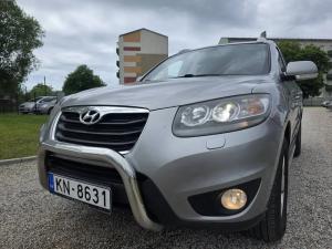 Grey Hyundai Santa Fe 2010 in Ventspils, with an engine capacity of 2.20 L and mileage of 311 thousand km for 4900 €, photo 24 on AUTOMOTO.COM.LV