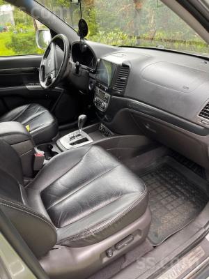 Pelēks Hyundai Santa Fe 2010 Liepāja, ar dzinēja tilpumu 2.20 L un nobraukumu 139 tūkst. km par 6500 €, foto 9 vietnē AUTOMOTO.COM.LV