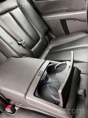 Pelēks Hyundai Santa Fe 2010 Liepāja, ar dzinēja tilpumu 2.20 L un nobraukumu 139 tūkst. km par 6500 €, foto 16 vietnē AUTOMOTO.COM.LV