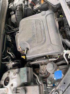 Pelēks Hyundai Santa Fe 2010 Liepāja, ar dzinēja tilpumu 2.20 L un nobraukumu 139 tūkst. km par 6500 €, foto 21 vietnē AUTOMOTO.COM.LV