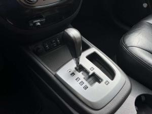 Grey Hyundai Santa Fe 2010 in Kelme, with an engine capacity of 2.20 L and mileage of 232 thousand km for 4850 €, photo 14 on AUTOMOTO.COM.LV