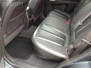 Grey Hyundai Santa Fe 2011 in Riga, with an engine capacity of 2.20 L and mileage of 189 thousand km for 7490 €, photo 11 on AUTOMOTO.COM.LV