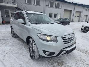 Pelēks Hyundai Santa Fe 2011 Marijampole, ar dzinēja tilpumu 2.20 L un nobraukumu 237 tūkst. km par 5299 €, foto 4 vietnē AUTOMOTO.COM.LV