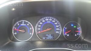 Grey Hyundai Santa Fe 2011 in Riga, with an engine capacity of 2.20 L and mileage of 251 thousand km for 5800 €, photo 14 on AUTOMOTO.COM.LV