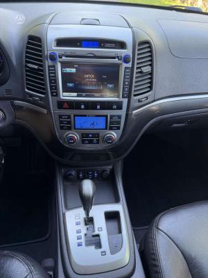 Pelēks Hyundai Santa Fe 2011 Kauņa, ar dzinēja tilpumu 2.20 L un nobraukumu 248 tūkst. km par 6750 €, foto 20 vietnē AUTOMOTO.COM.LV