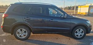Pelēks Hyundai Santa Fe 2011 Viļņa, ar dzinēja tilpumu 2.20 L un nobraukumu 592 tūkst. km par 4300 €, foto 4 vietnē AUTOMOTO.COM.LV