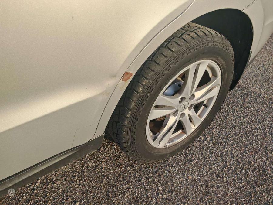 Pelēks Hyundai Santa Fe 2011 Kauņa, ar dzinēja tilpumu 2.20 L un nobraukumu 184 tūkst. km par 2150 €, foto 29 vietnē AUTOMOTO.COM.LV