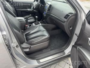 Pelēks Hyundai Santa Fe 2011 Jelgava, ar dzinēja tilpumu 2.20 L un nobraukumu 0 tūkst. km par 7390 €, foto 14 vietnē AUTOMOTO.COM.LV
