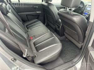 Pelēks Hyundai Santa Fe 2011 Jelgava, ar dzinēja tilpumu 2.20 L un nobraukumu 0 tūkst. km par 7390 €, foto 15 vietnē AUTOMOTO.COM.LV