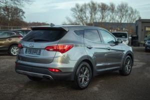 Grey Hyundai Santa Fe 2012 in Riga, with an engine capacity of 2.40 L and mileage of 146 thousand km for 11200 €, photo 38 on AUTOMOTO.COM.LV
