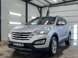 Grey Hyundai Santa Fe 2012 in Aukstieji Rusokai, with an engine capacity of 2.20 L and mileage of 225 thousand km for 9900 €, photo  on AUTOMOTO.COM.LV