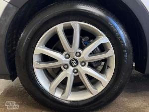 Grey Hyundai Santa Fe 2012 in Aukstieji Rusokai, with an engine capacity of 2.20 L and mileage of 225 thousand km for 9900 €, photo 7 on AUTOMOTO.COM.LV