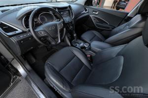 Pelēks Hyundai Santa Fe 2012 Jelgava, ar dzinēja tilpumu 2.20 L un nobraukumu 0 tūkst. km par 10750 €, foto 9 vietnē AUTOMOTO.COM.LV