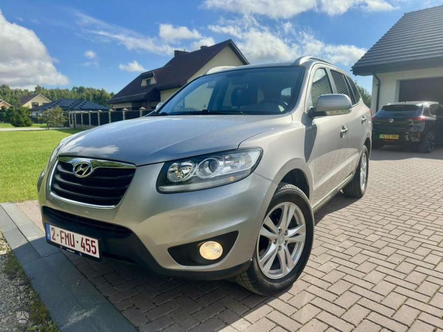 Pelēks Hyundai Santa Fe 2012 Šauļi, ar dzinēja tilpumu 2.00 L un nobraukumu 238 tūkst. km par 6350 €, foto 1 vietnē AUTOMOTO.COM.LV