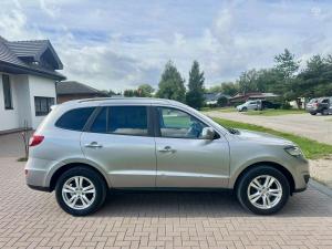 Pelēks Hyundai Santa Fe 2012 Šauļi, ar dzinēja tilpumu 2.00 L un nobraukumu 238 tūkst. km par 6350 €, foto 12 vietnē AUTOMOTO.COM.LV